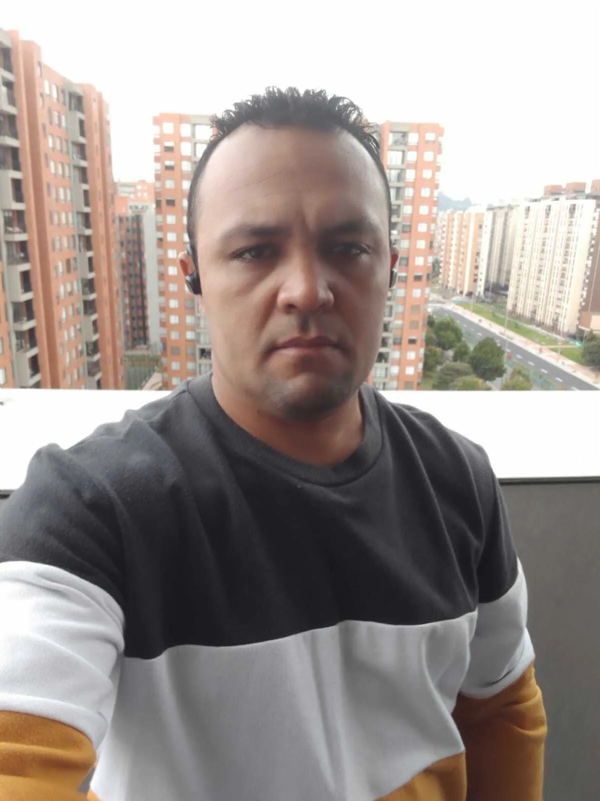 CRUD FullStack con Python, Django, HTMX y MySQL CRUD FullStack con Python, Django, HTMX y MySQL